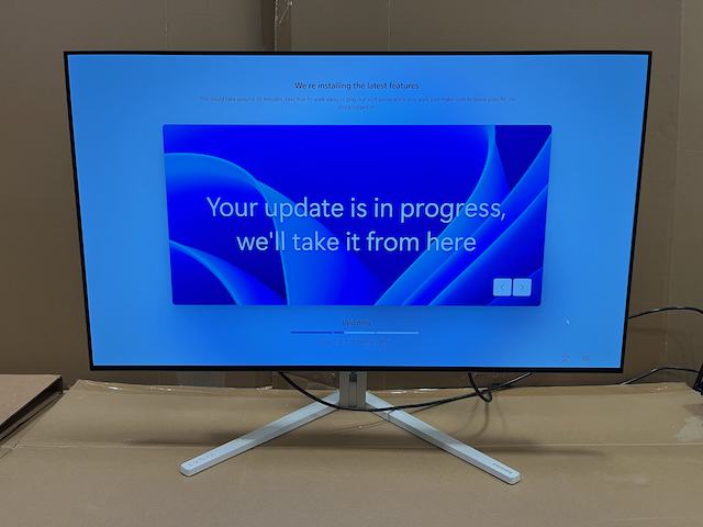 Philips EVNIA OLED 42M2N8900 monitor