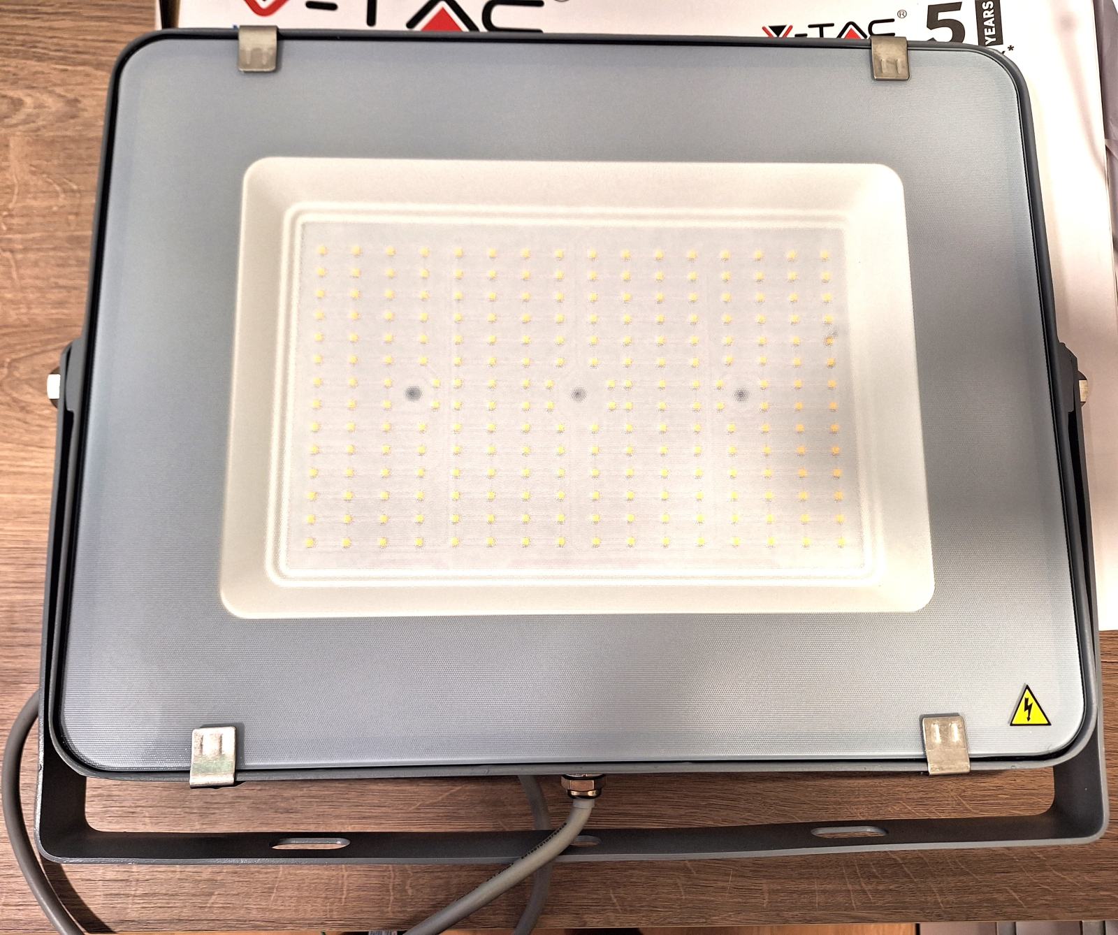 LED Reflektor SAMSUNG CHIP LED/200W/230V 4000K IP65 siva-NOVO