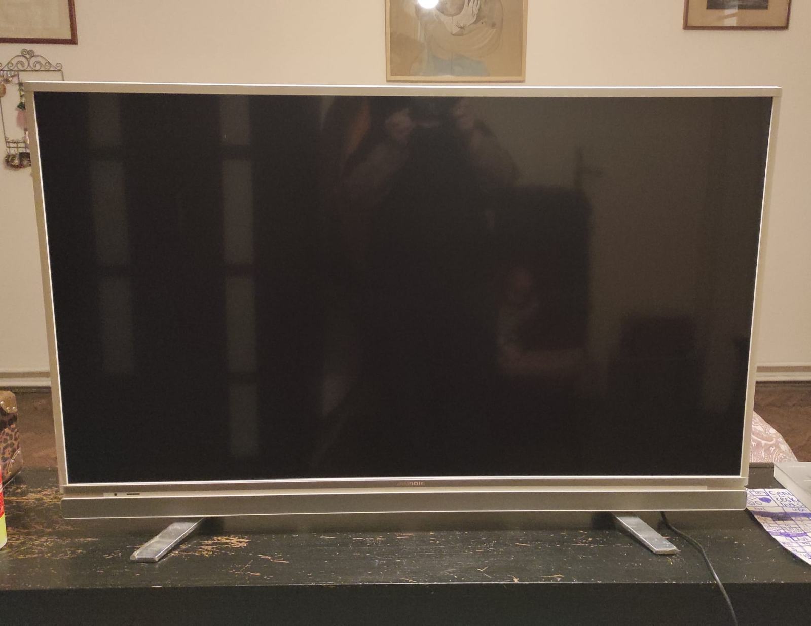 GRUNDIG 49 VLE 6621 WP SMART TV, LED, Full HD, Bluetooth