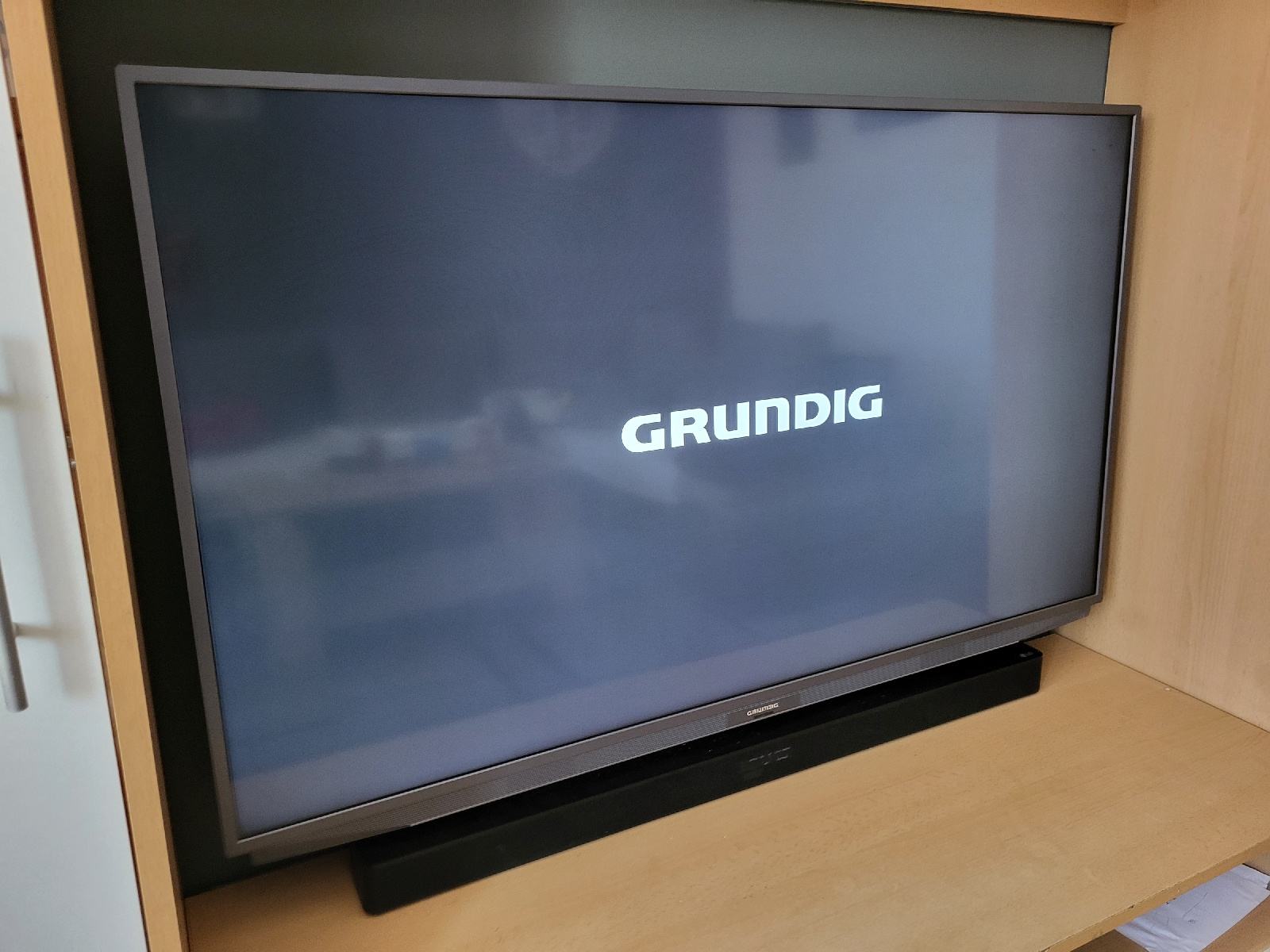 Grundig UHD 50 (Smart, Android, WiFi)