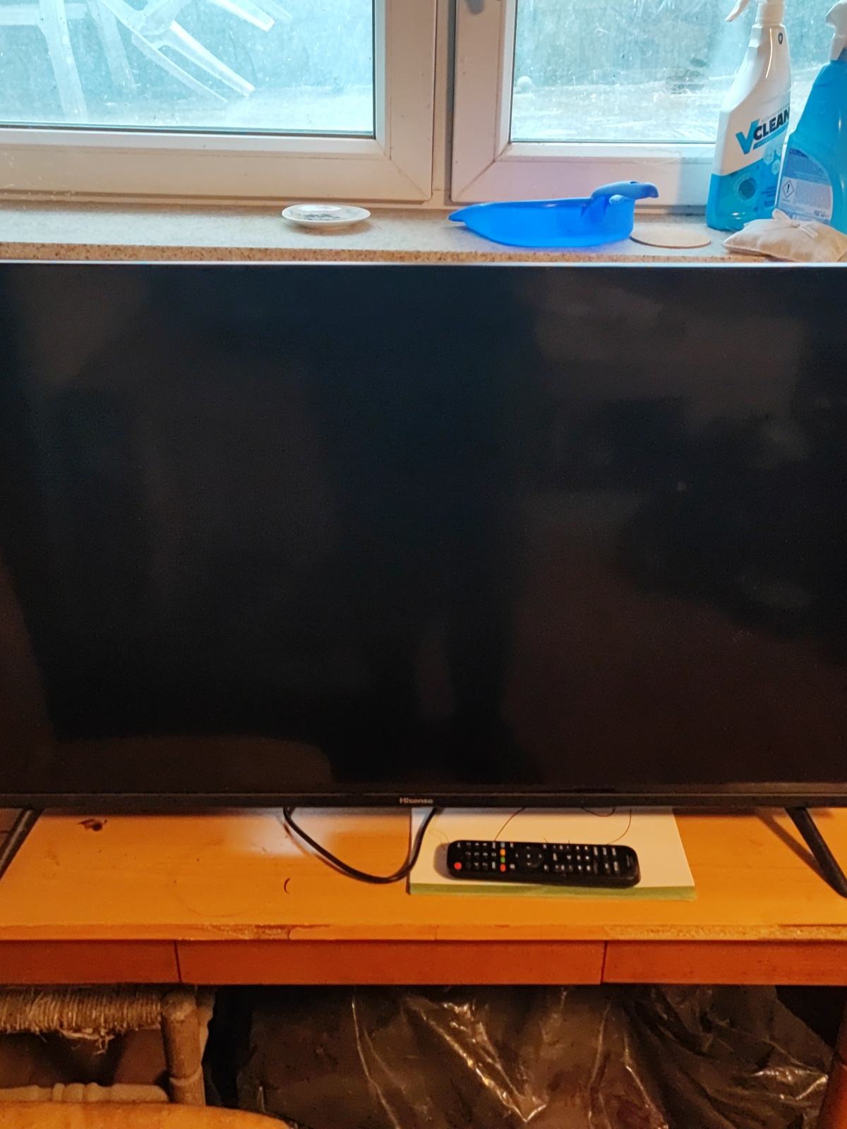 LED TV Hisense, neispravan, nema slike