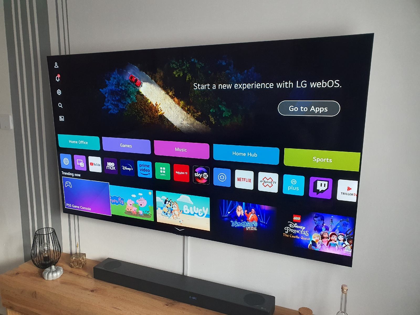 LG OLED C2 Evo 65