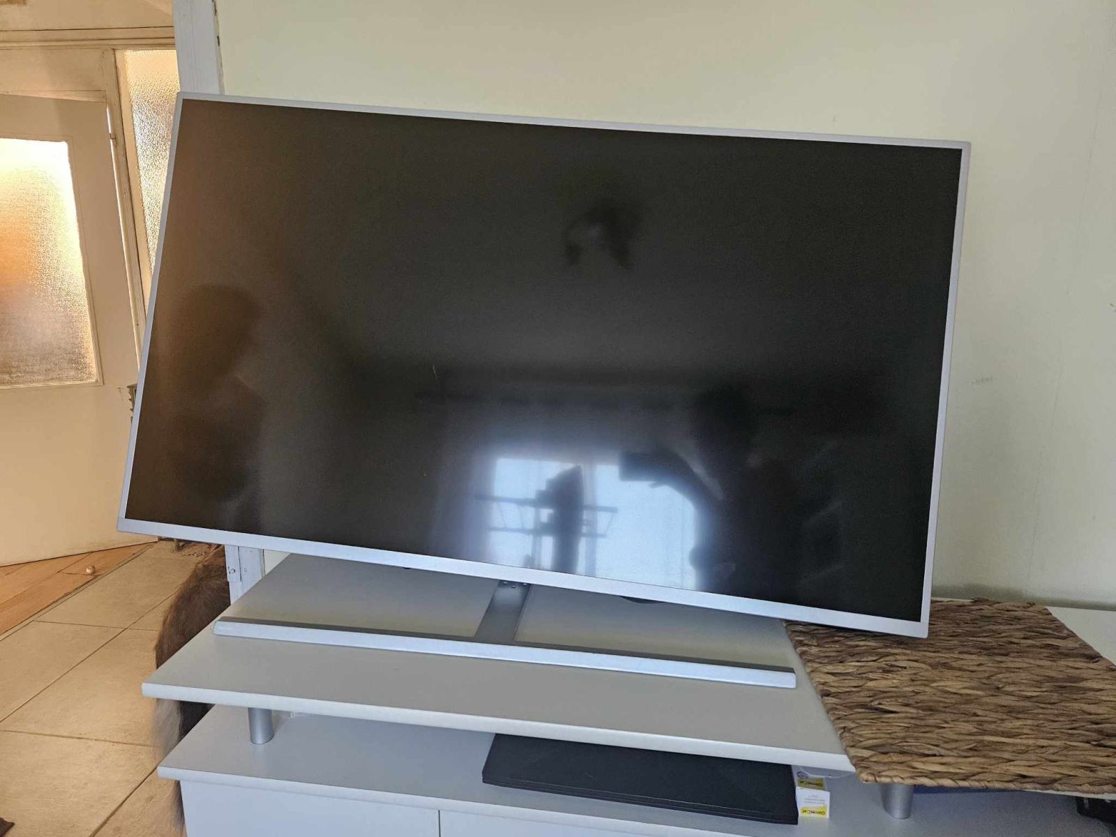 PHILIPS Ambilight 50PUS7304 4k Android tv