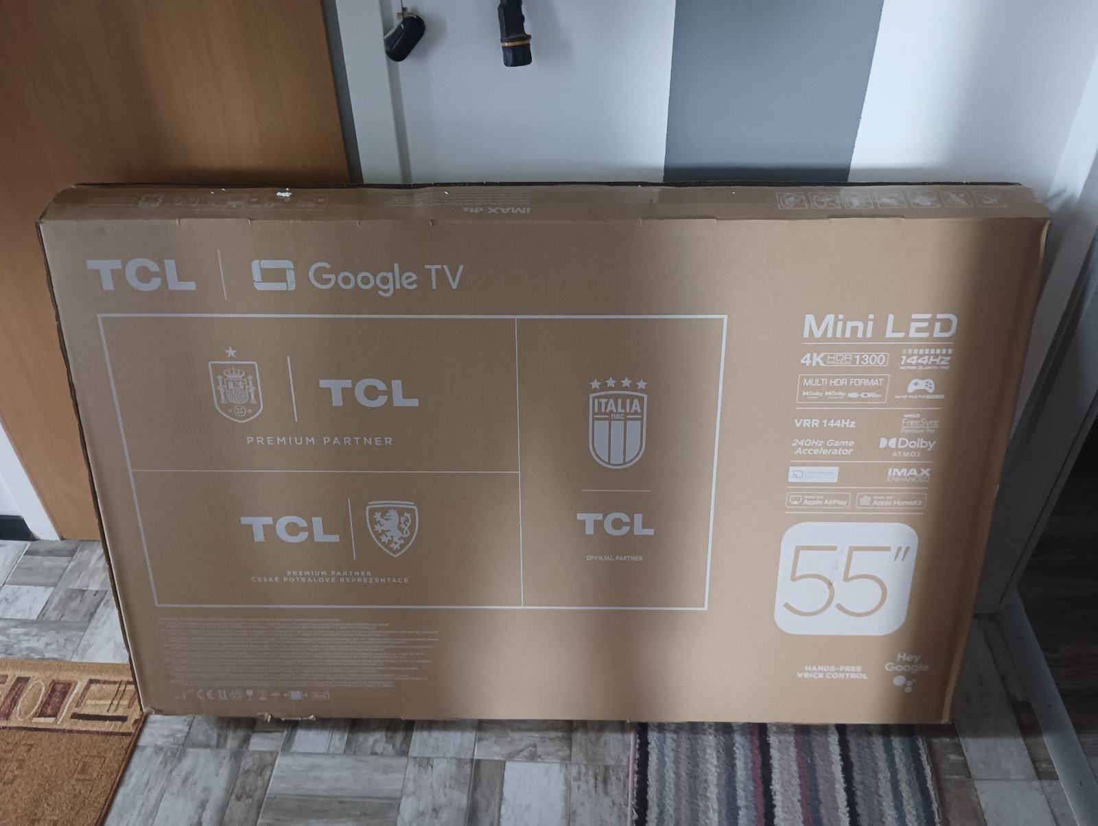 TCL mini led TV