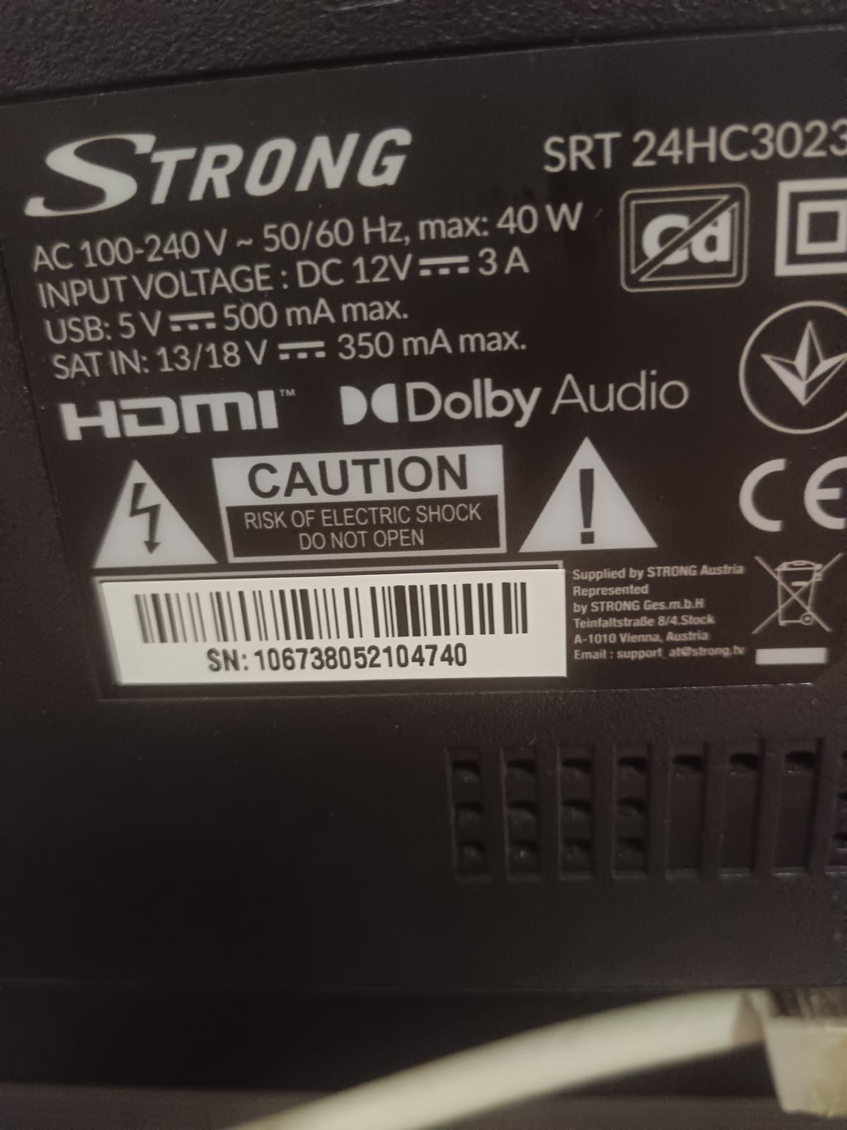 Televizor LED TV 24 STRONG C302 Series, DVB T2/C/S2, ispravan