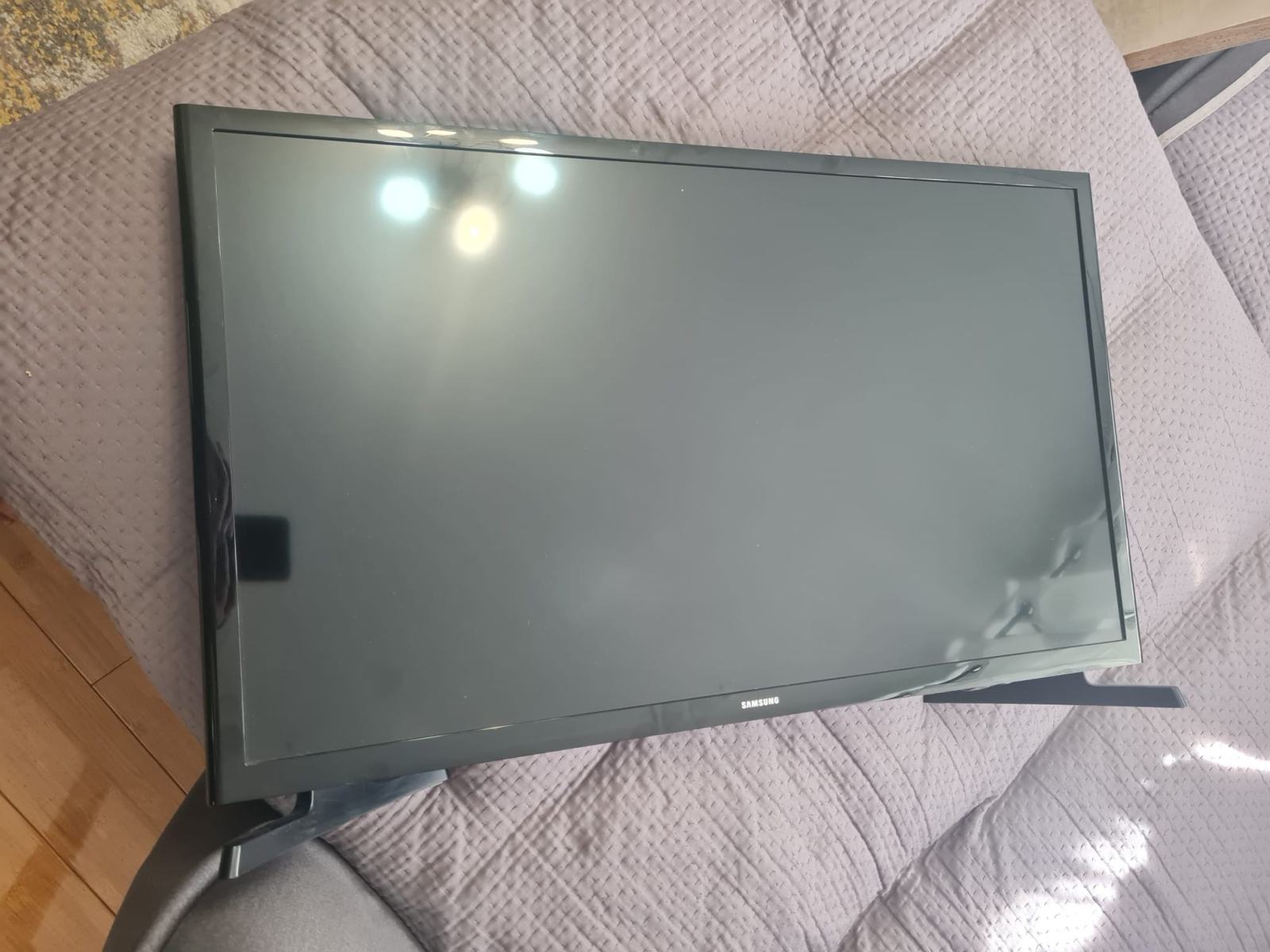 TV SAMSUNG 82 cm / 32 inča