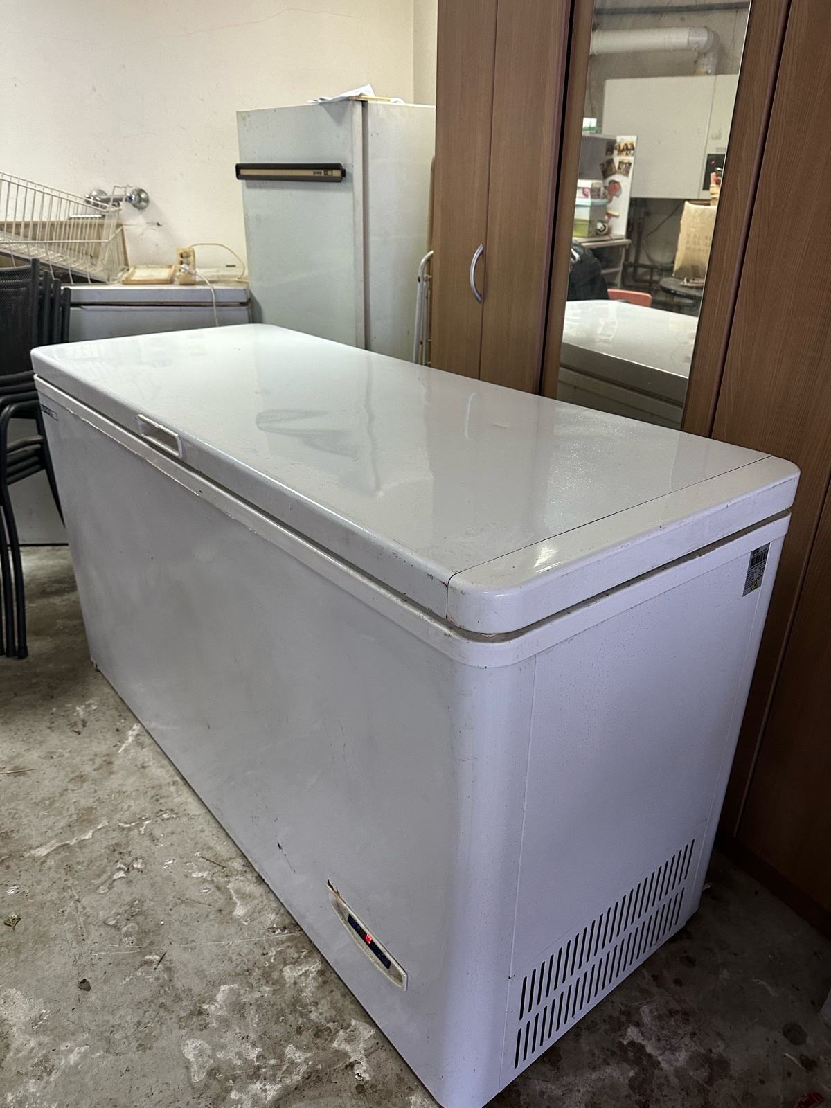 Zamrzivač ledenica + poklanjam dva