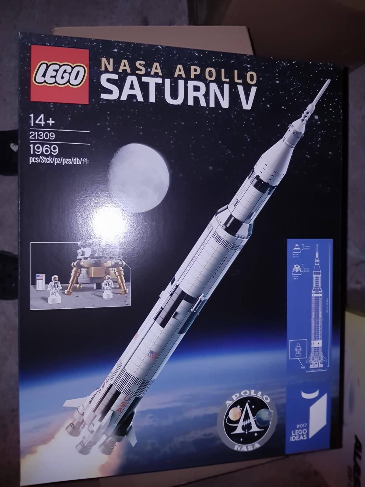 21309 LEGO® NASA Apollo Saturn V