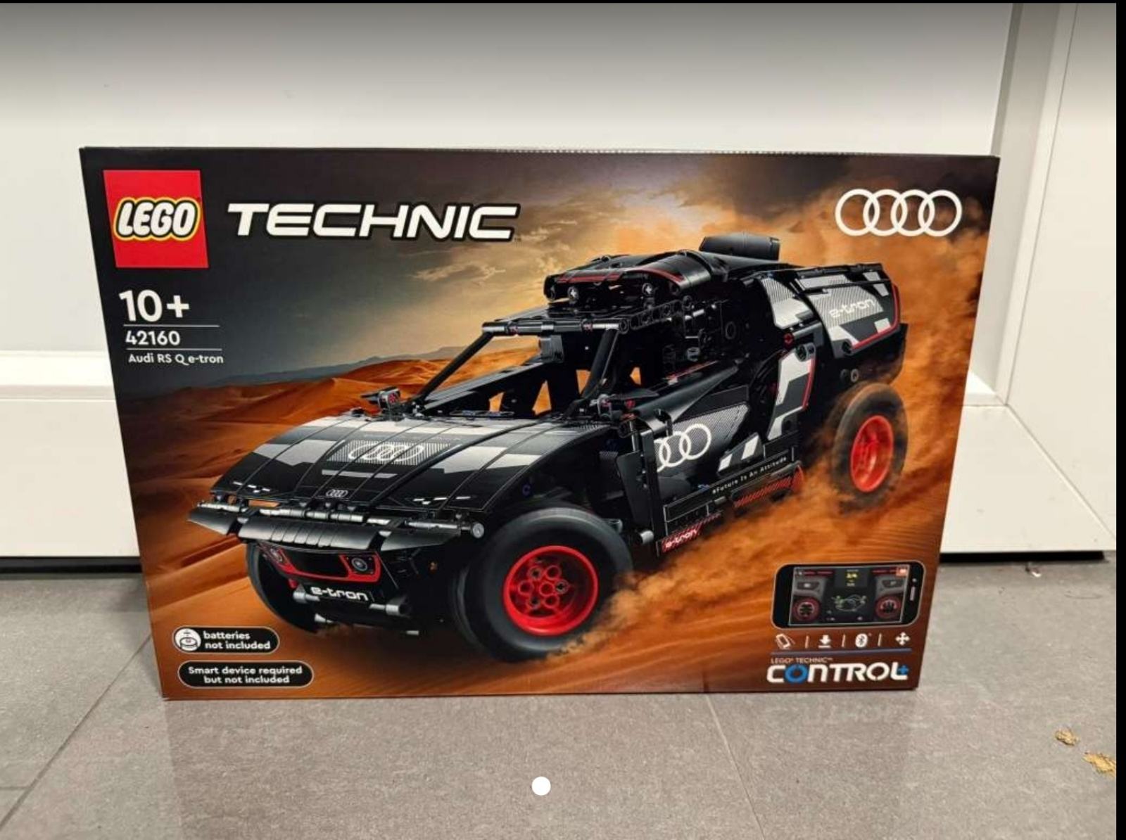 Lego 42160 AUDI RS Q e-tron