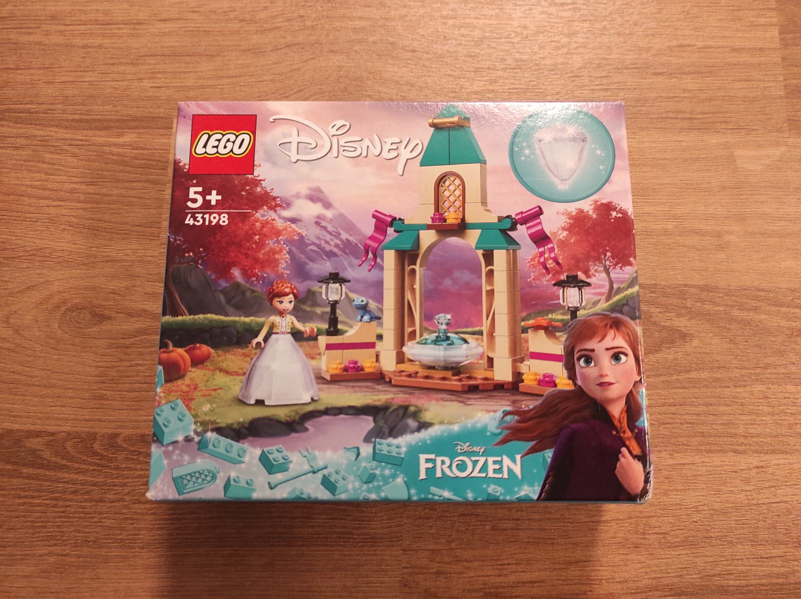 Lego 43198 Anna’s Castle Courtyard