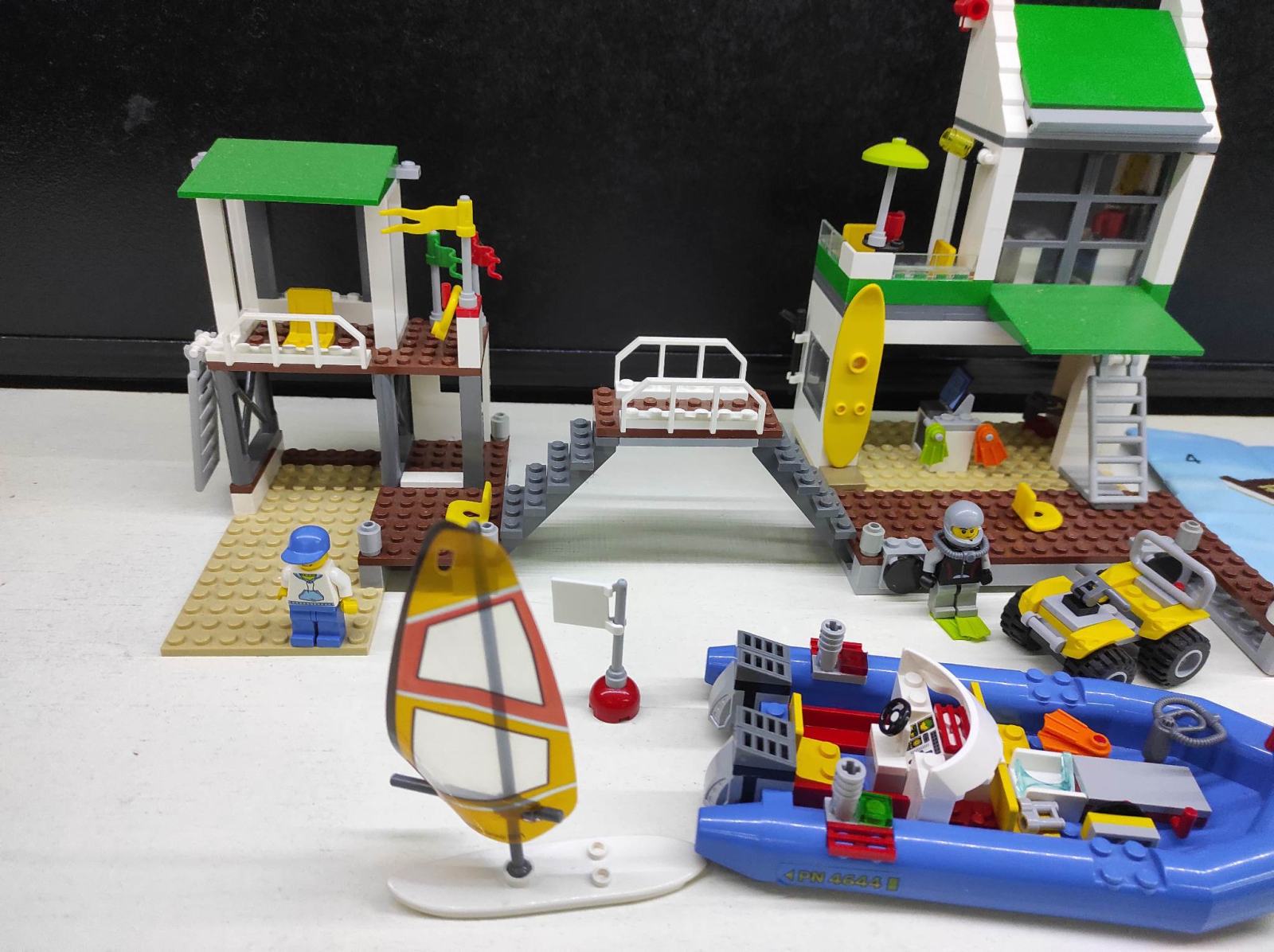 LEGO 4644: Marina