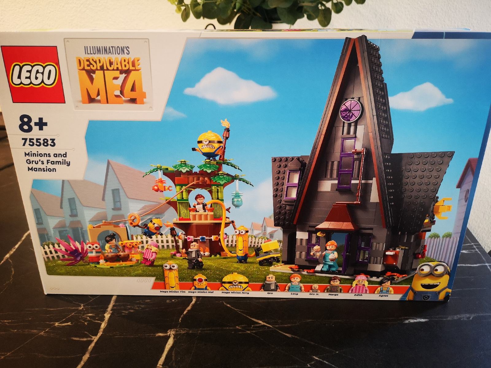 LEGO Despicable Me 4 75583 Malci i Gruova obiteljska vila