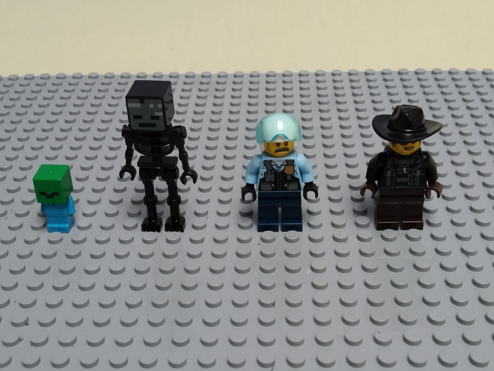 Lego figurice I