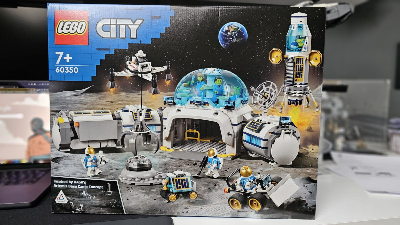 Lego Lunar Base 60350