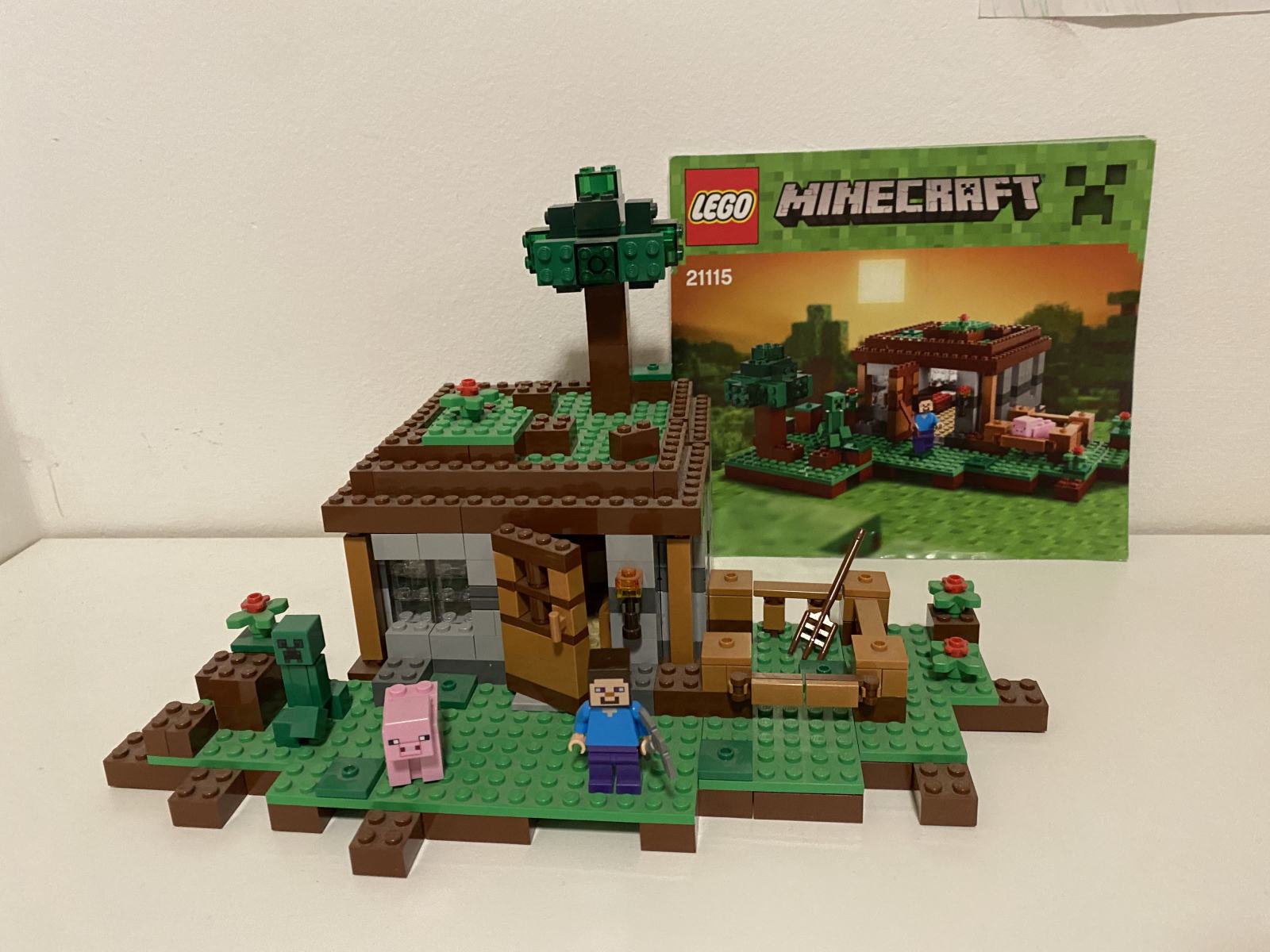 Lego Minecraft 21115