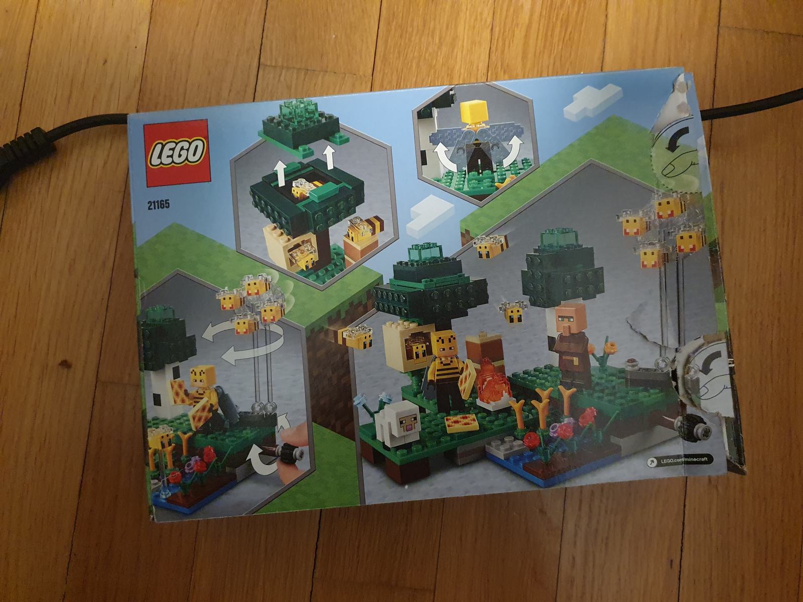Lego Minecraft 21165 Farma pčela