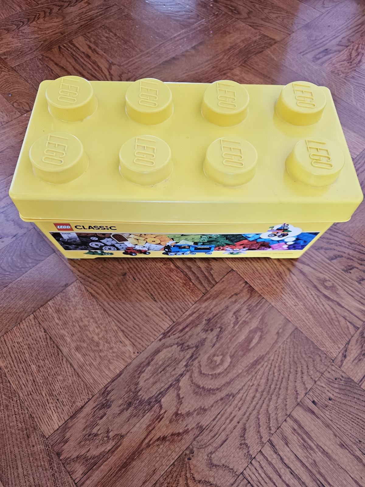 Lego orginal kockice plus kutija.