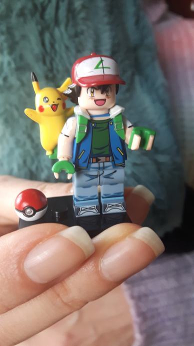 Lego Pokemon mini figura Pikachu i Ash poklon