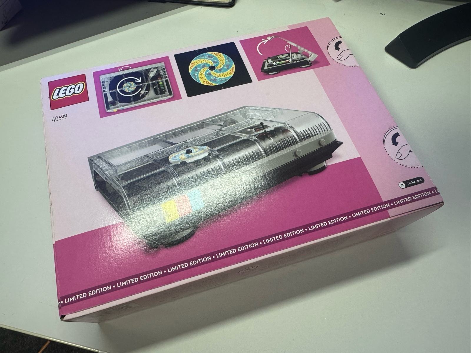 LEGO Retro Record Player- Gramofon (40699) Limited Edition GWP