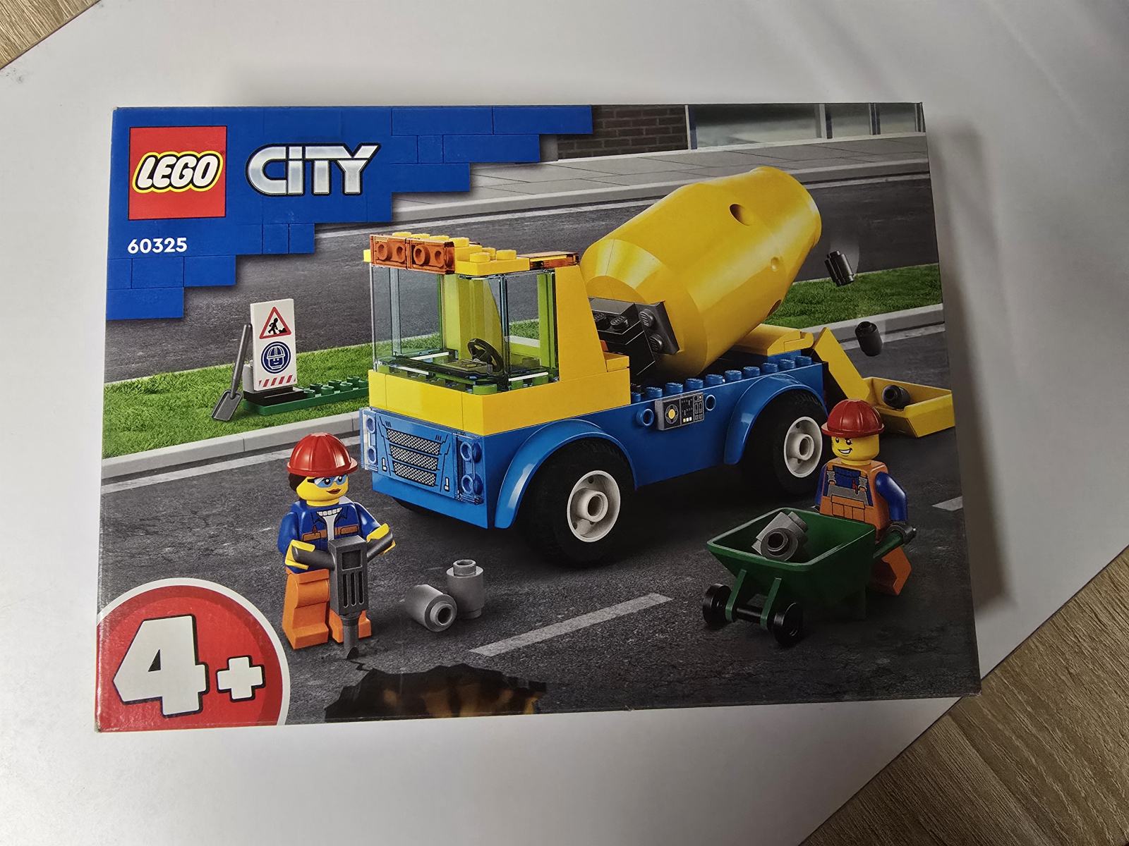 Lego set 60325