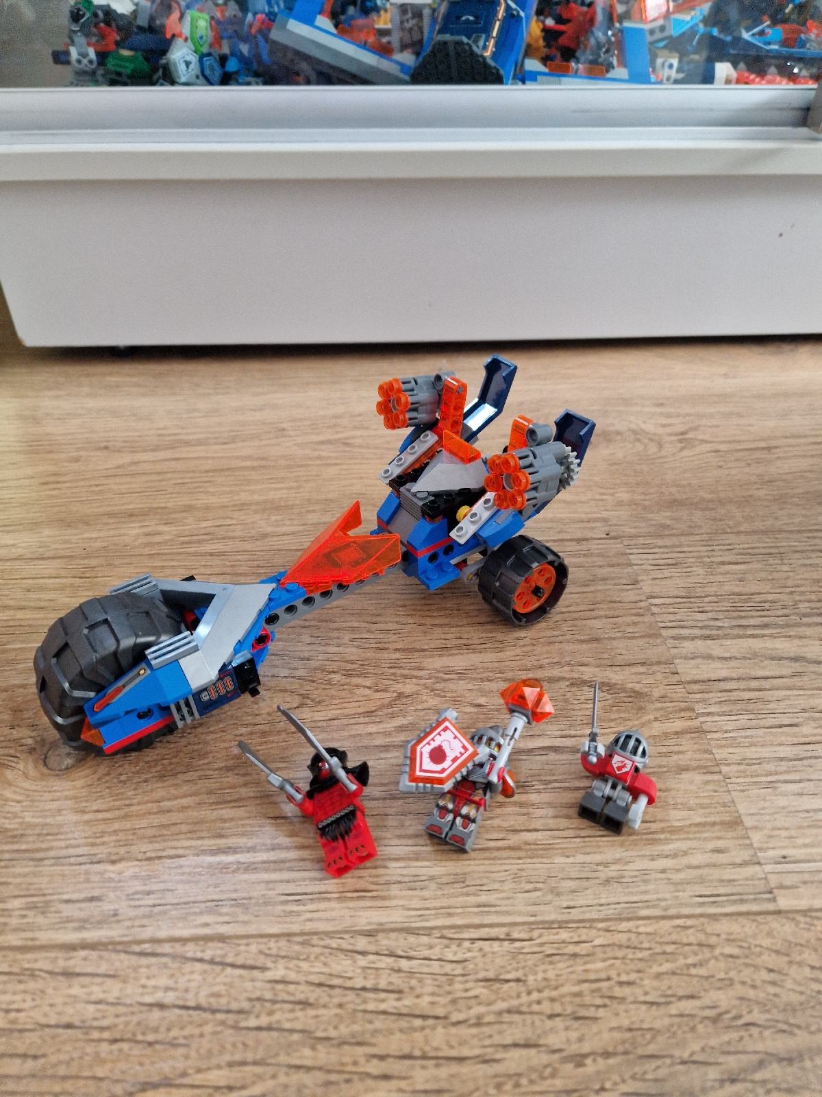 LEGO SET 70319-1 - Macys Thunder Mace