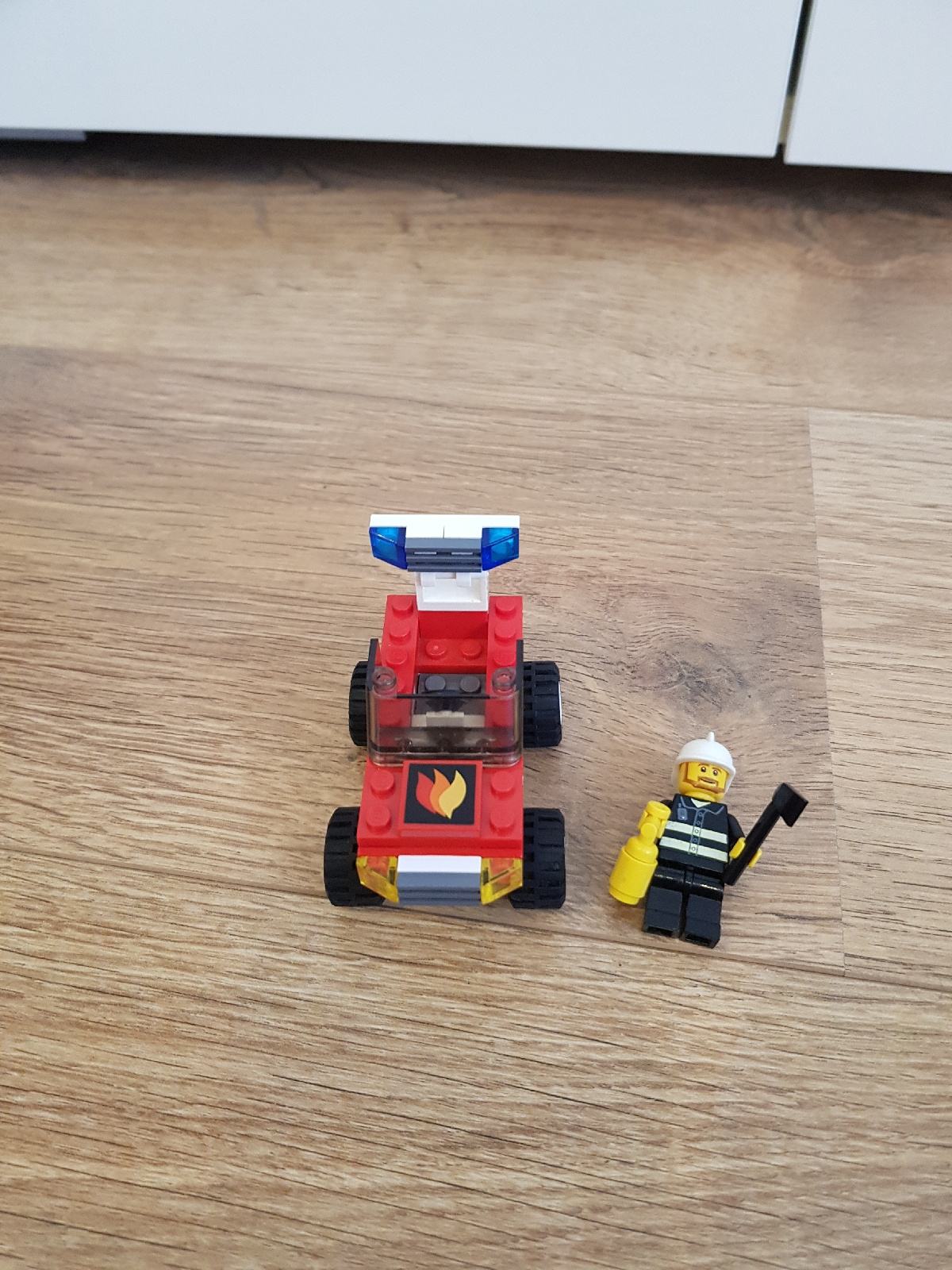 LEGO SET 7241-1 - Fire Car