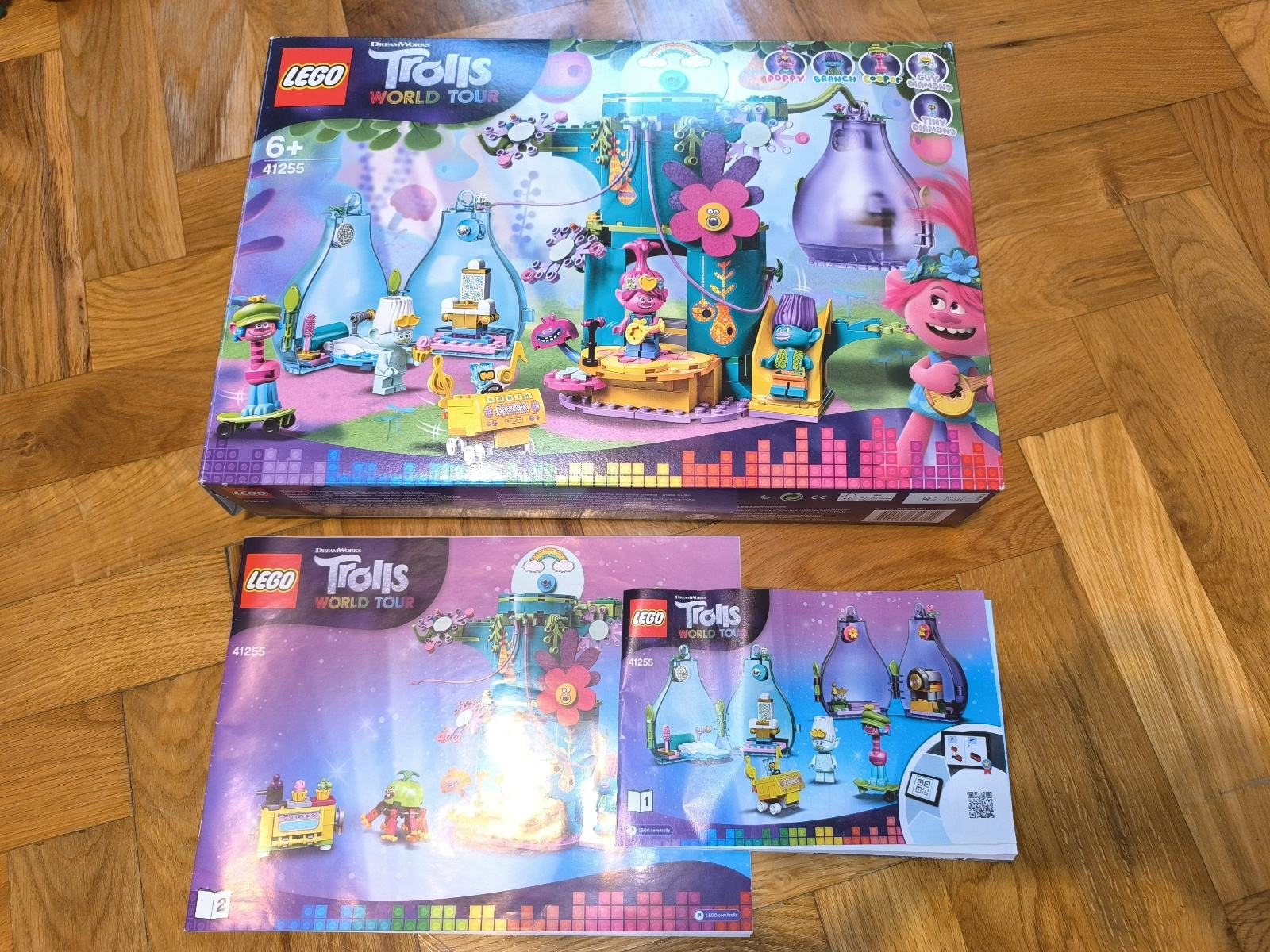 Lego set Trolls world tour