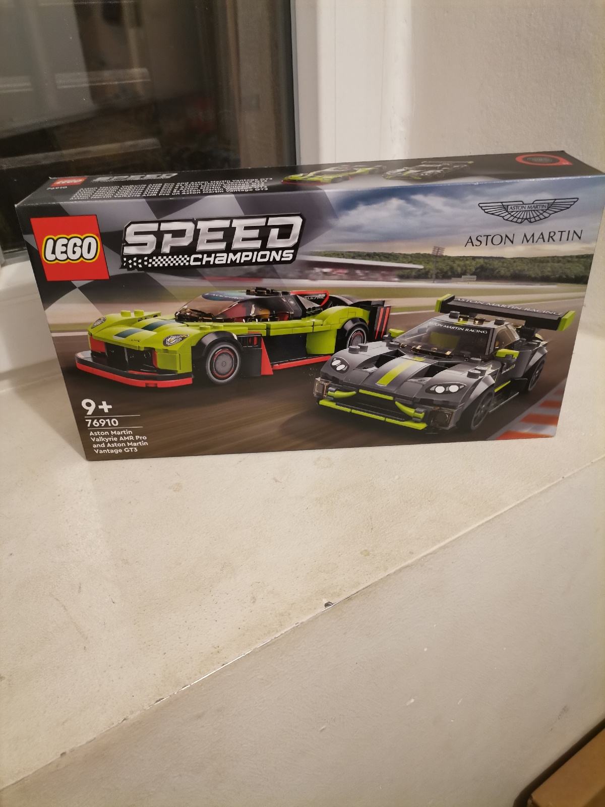 LEGO Speed Champions - Aston Martin Valkyrie AMR Pro in Aston Martin V