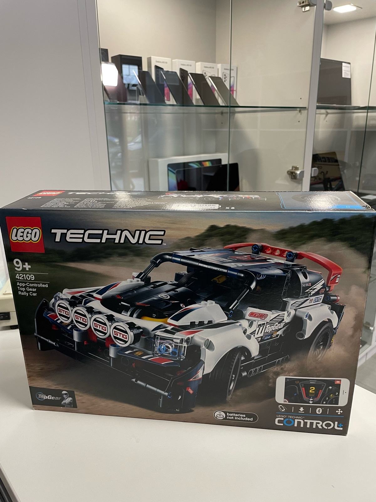 LEGO TECHNIC 42109 RC TOP GEAR TRKAĆI AUTO, NOVO