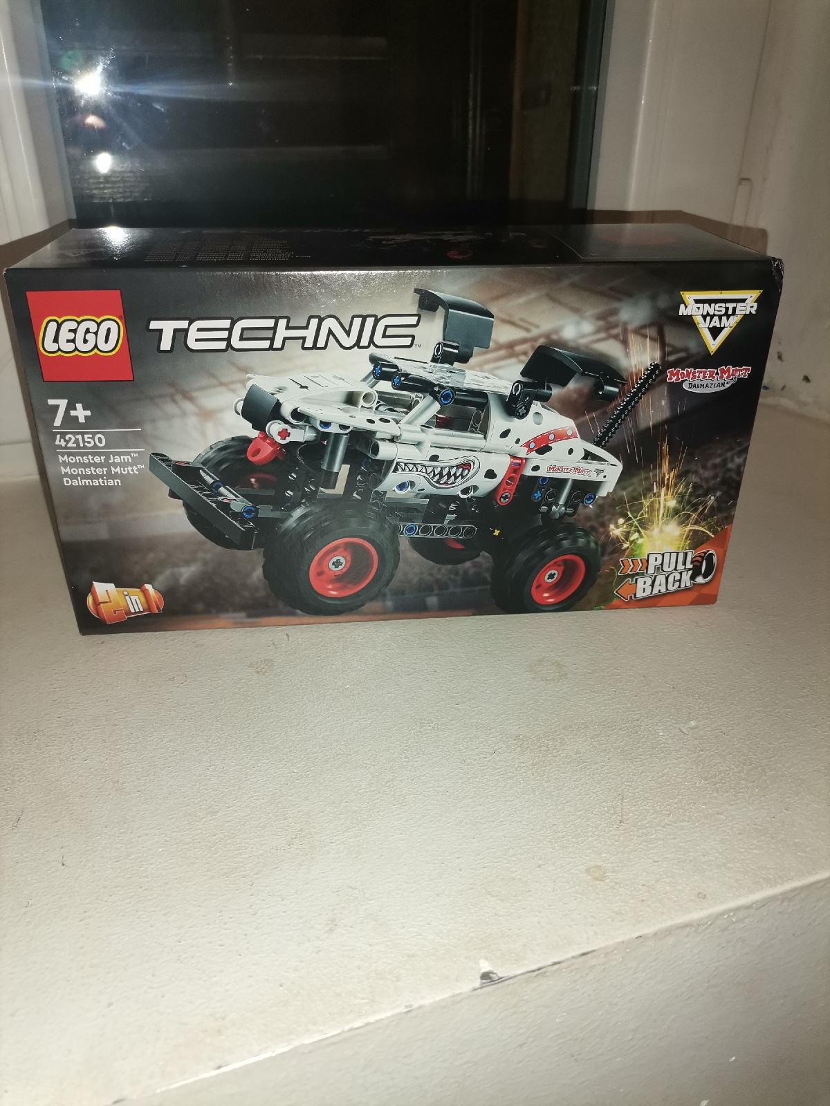 LEGO Technic Monster Jam™ Monster Mutt™ Dalmatinac 42150
