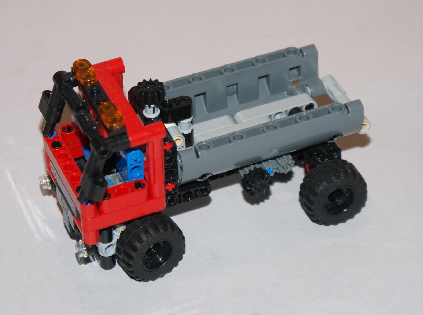 Lego Technic set 42084 Hook Loader