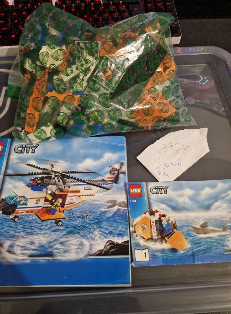 Lego Town City 7738 Coast Guard Helicopter and Life Raft