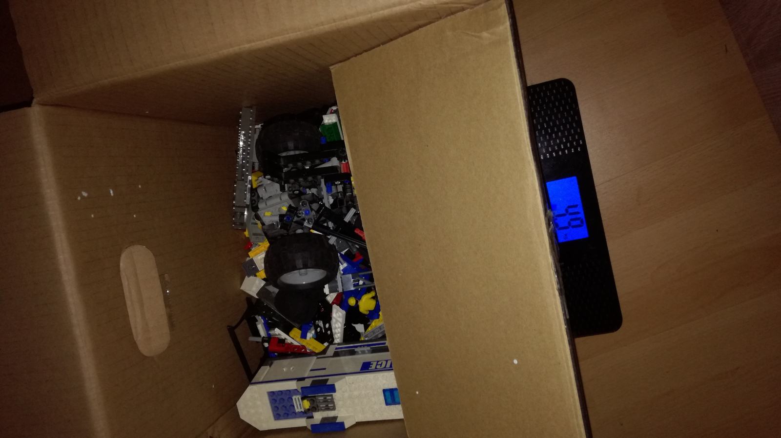 prodajem 4 kg lego kocki