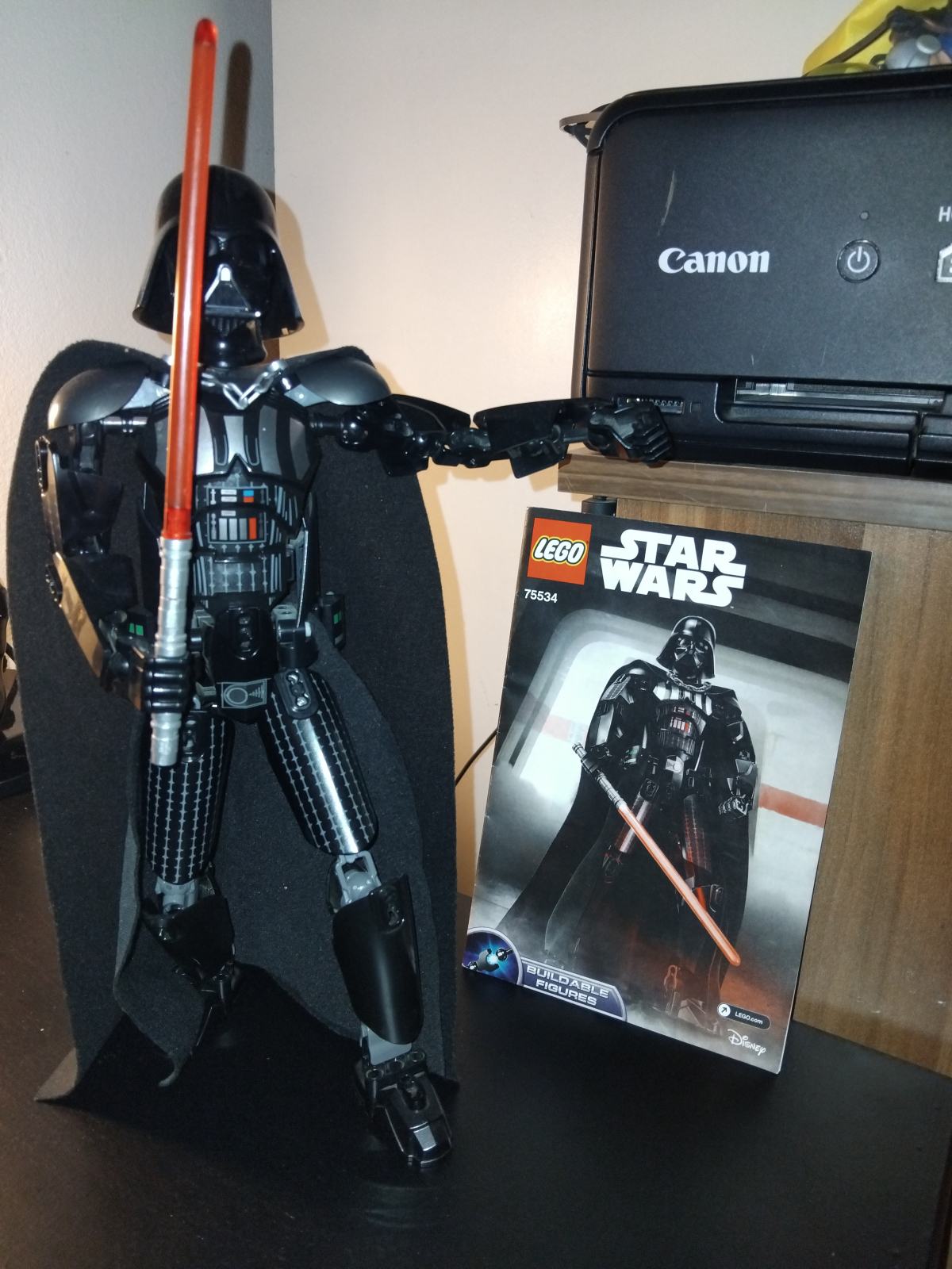 Prodajem LEGO set 75534 Darth Vader