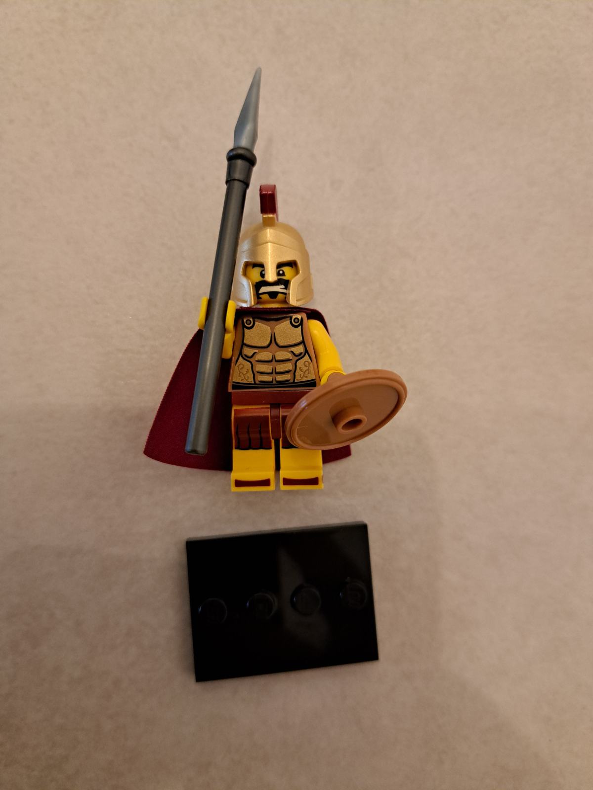 Prodajem Lego Spartan Warrior figuru, series 2
