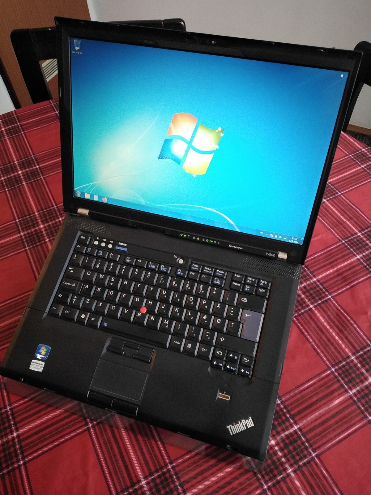 Lenovo Thinkpad W500 / Intel T9600 / 500GB / 8GB / 15,4