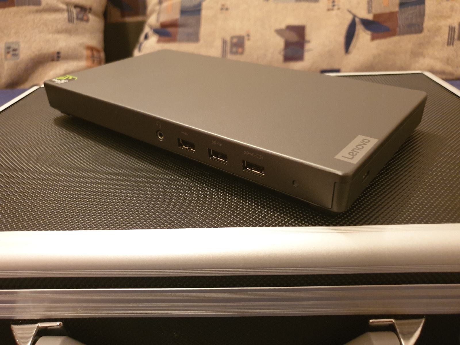 Lenovo Thunderbolt 3 graphics dock eGPU Nvidia 1050 4GB