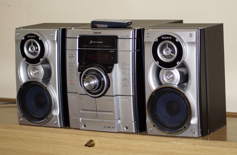 Hifi linija Sony MHC-RG170 radio cd mp3 kazetofon 50W