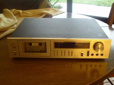 KASETAR PIONEER , CIJENA 240kn akcija/SNIZENO! 200kn