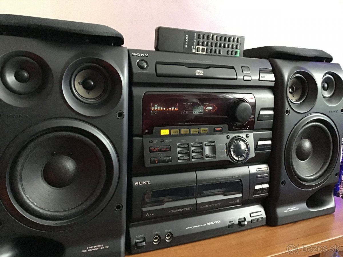 LINIJA SONY MHC-701 SA DALJINSKIM I ZVUČNICIMA