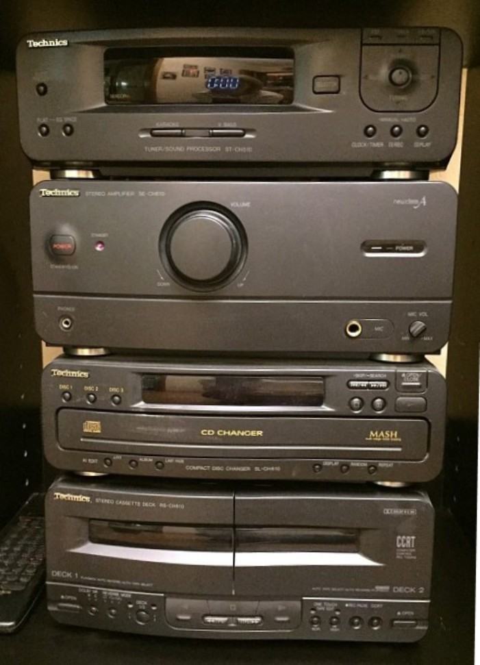 ISPRAVNA MUZIČKA LINIJA TECHNICS SE-CH610 SA DALJINSKIM