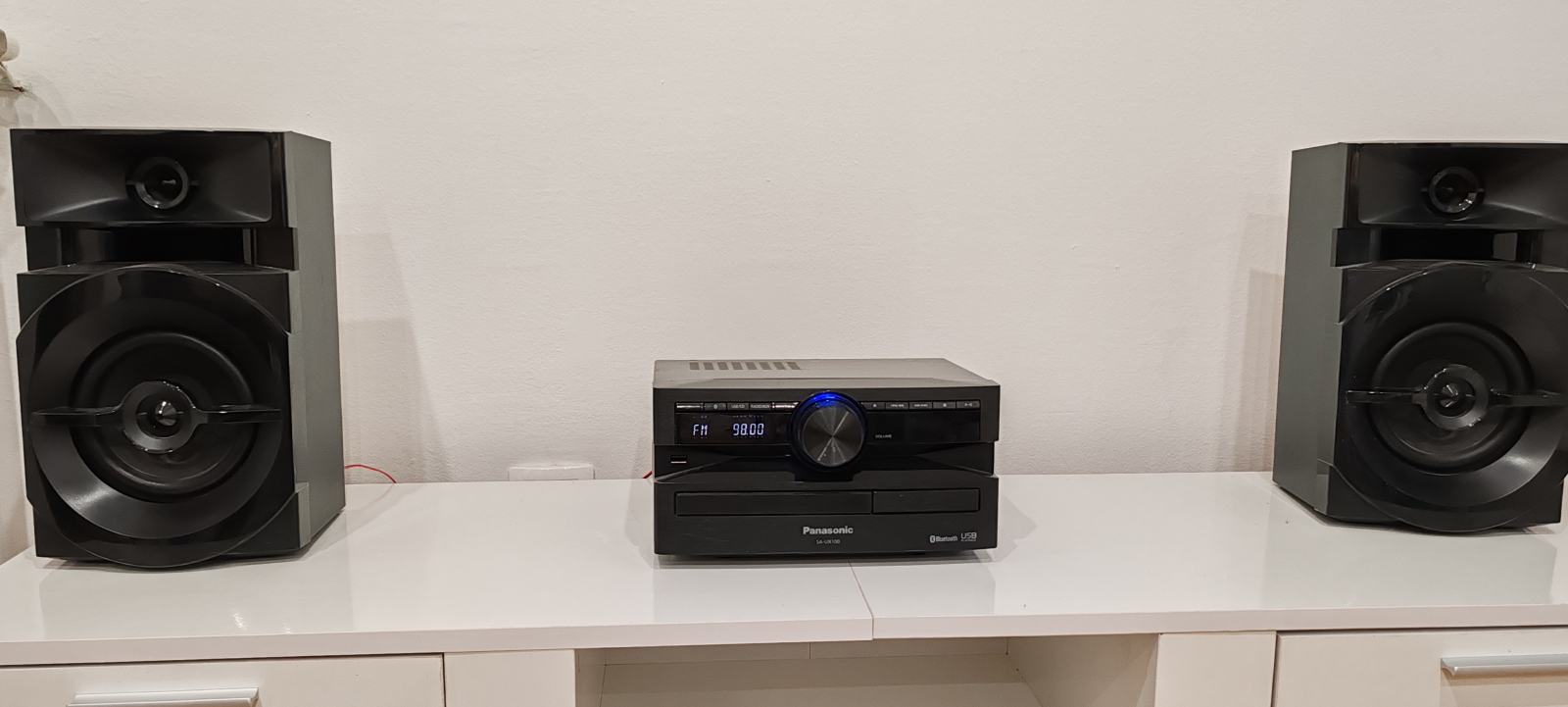 Panaconic linija SA -UX 100 BT