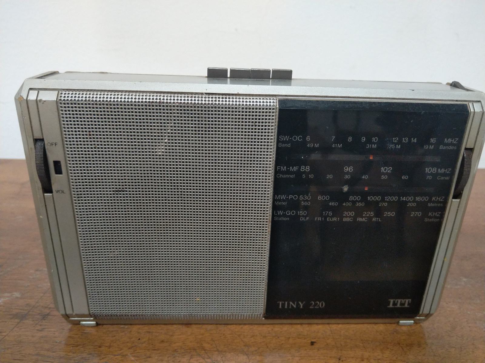 Radio Itt Tiny 220