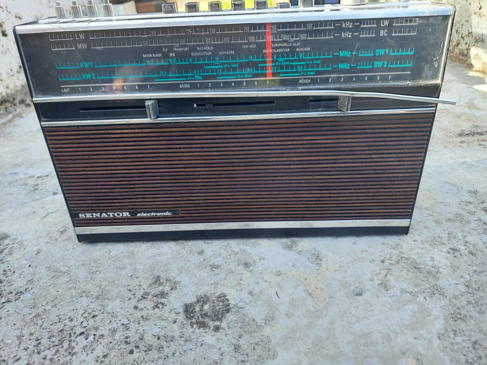 Senator electronics retro radio prijemnik