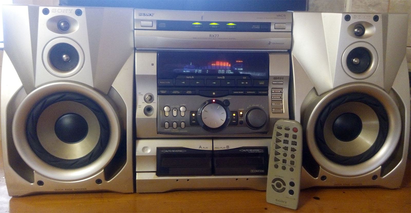 Sony HCD-RX77 linija