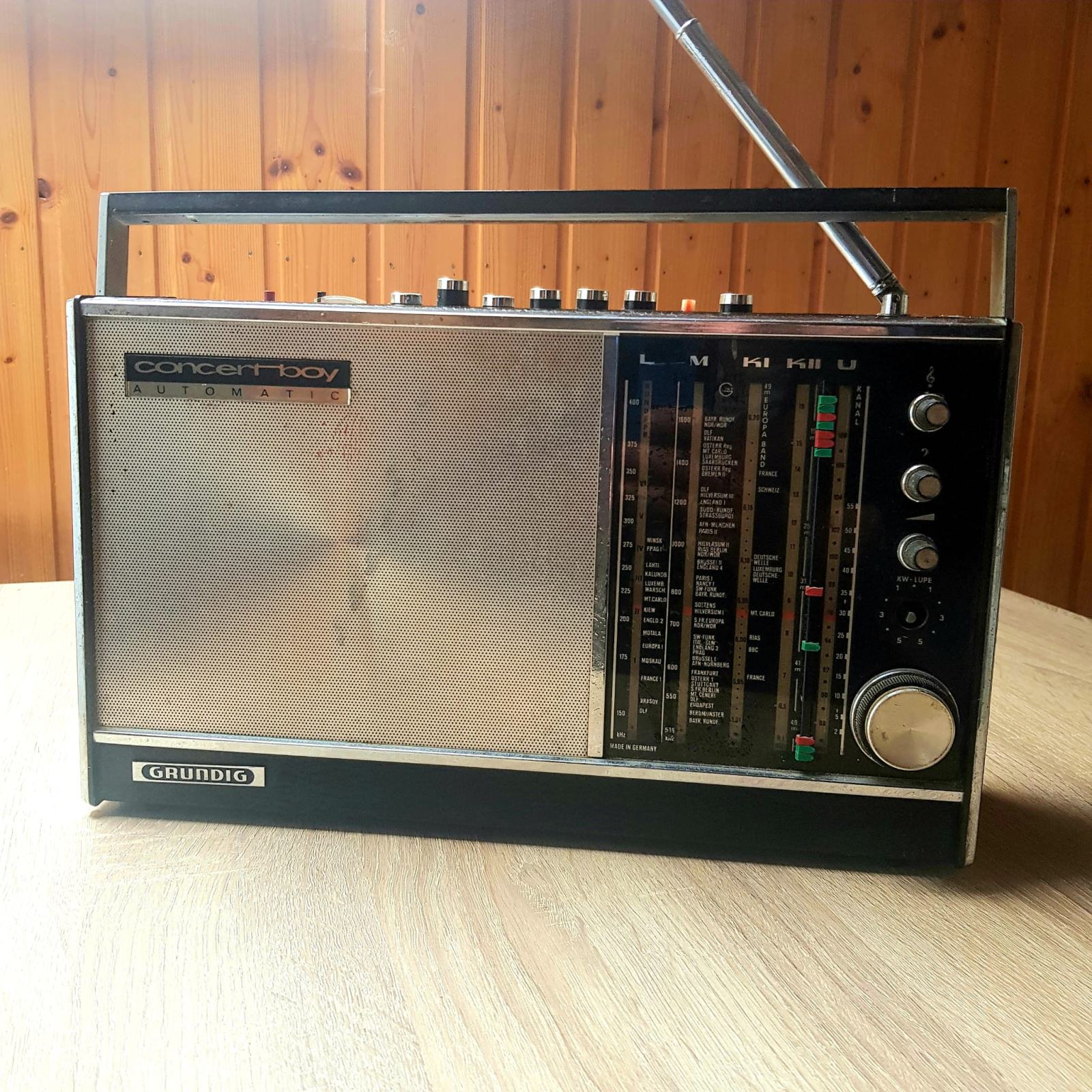 Tranzistor GRUNDIG