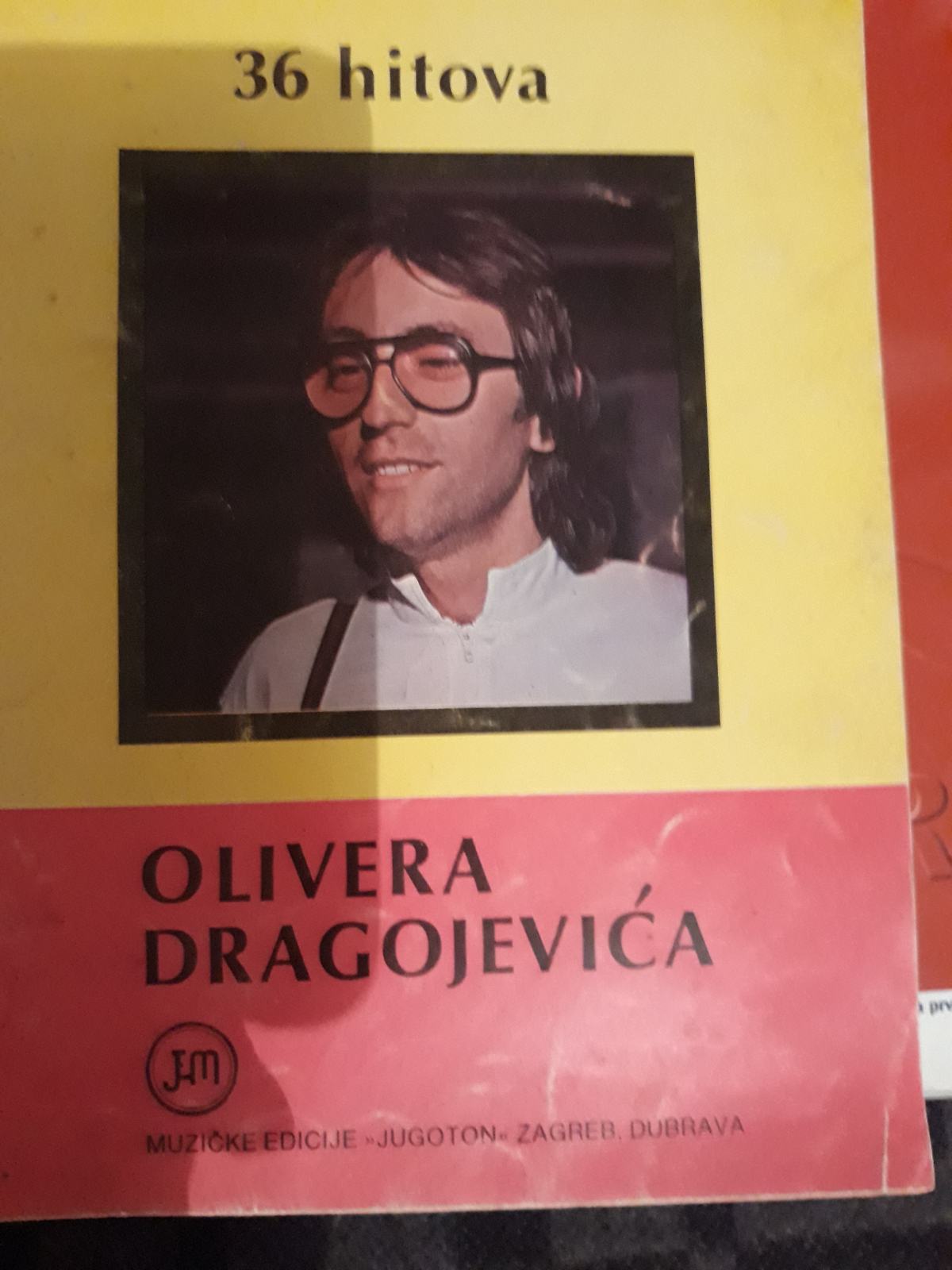 36 HITOVA OLIVERA DRAGOJEVIĆA (TEKSTOVI I NOTE)