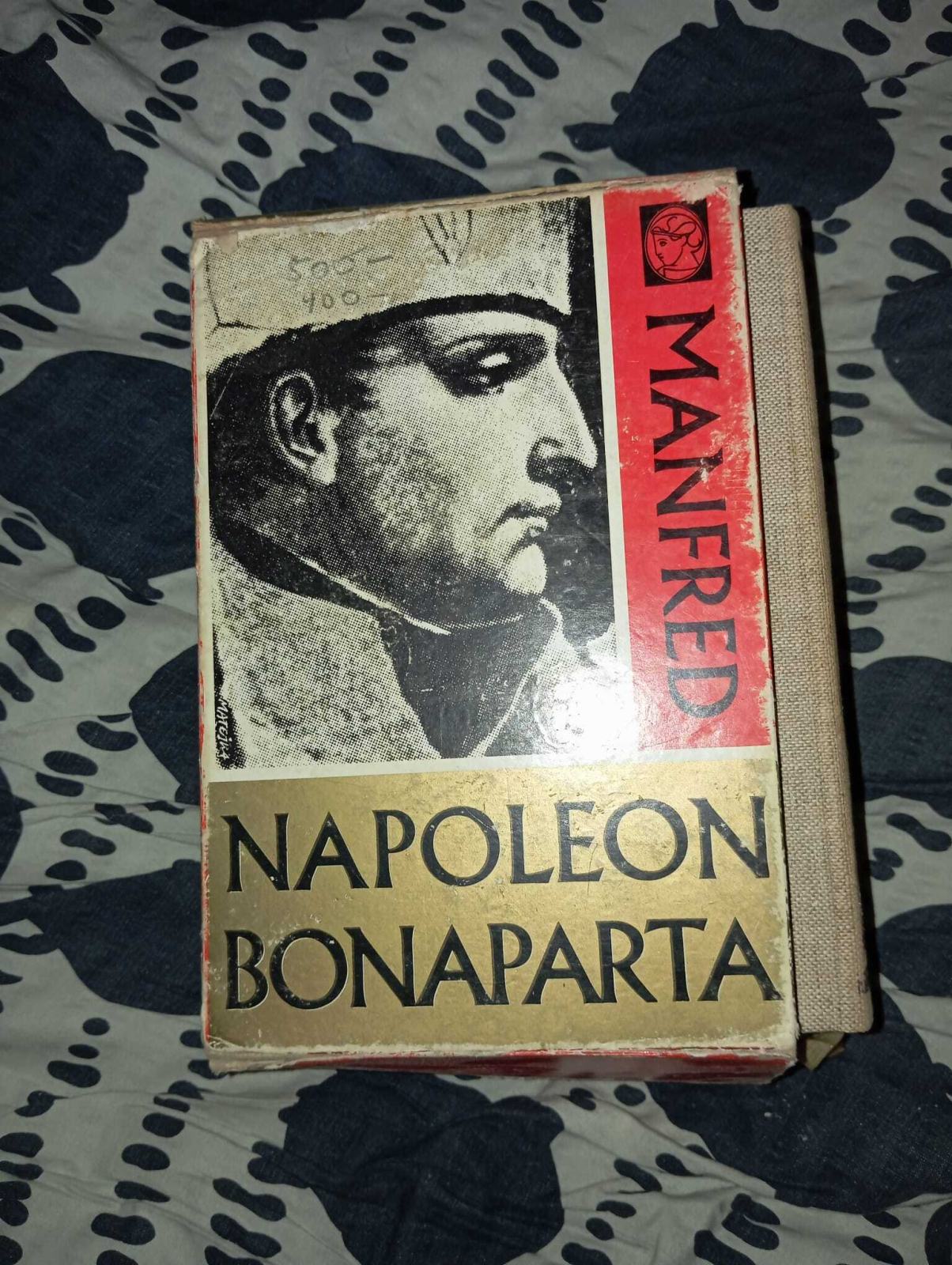 Albert Zaharovič Manfred - Napoleon Bonaparte 1-3