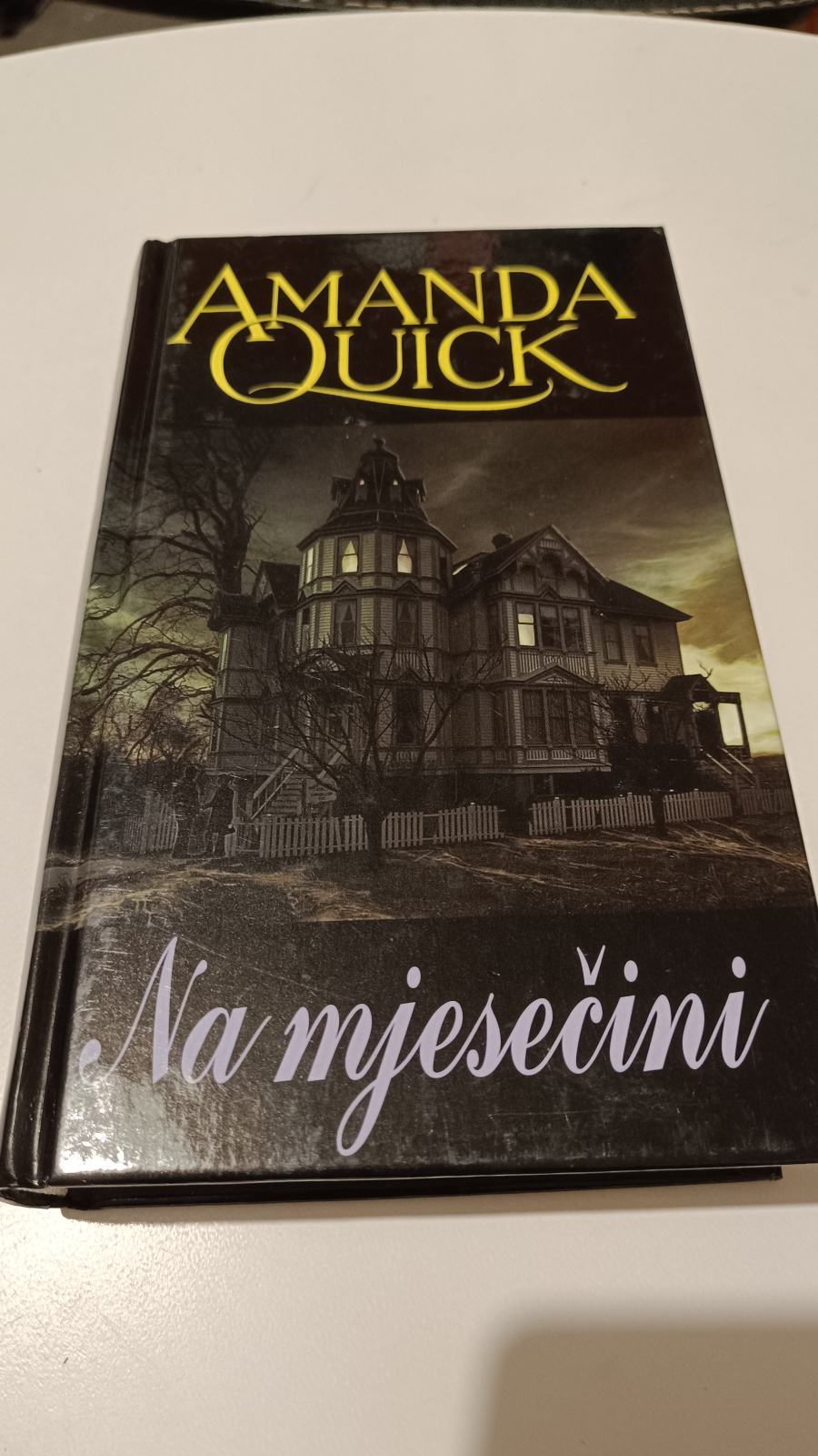 Amanda Quick Na mjesečini