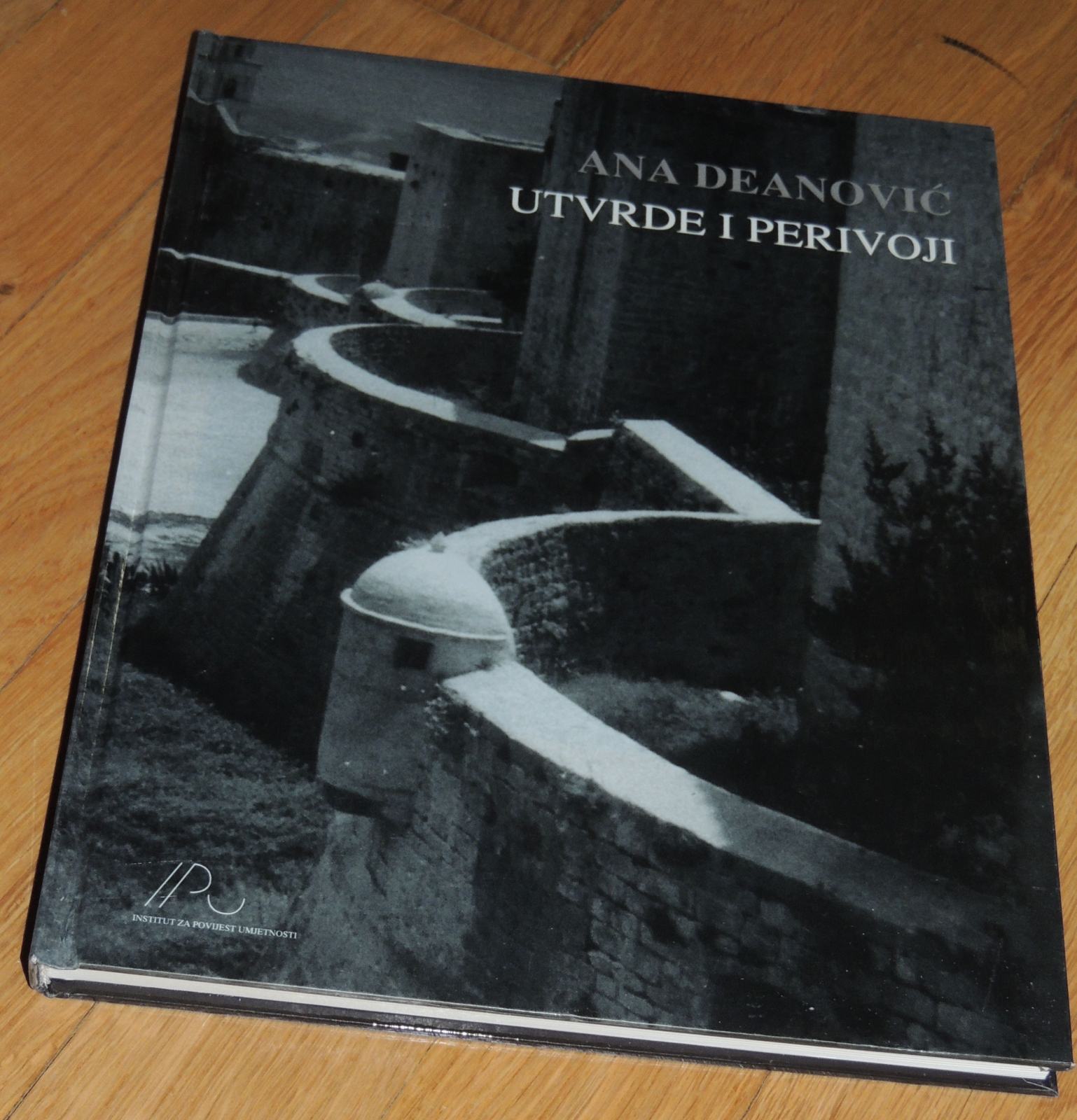 Ana Deanović Utvrde i perivoji